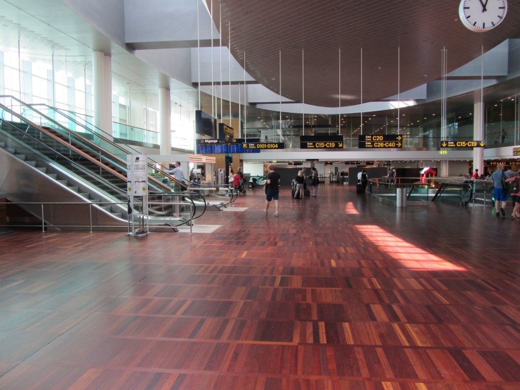 SIA SQ351 IMG_7882 - InsideFlyer NO